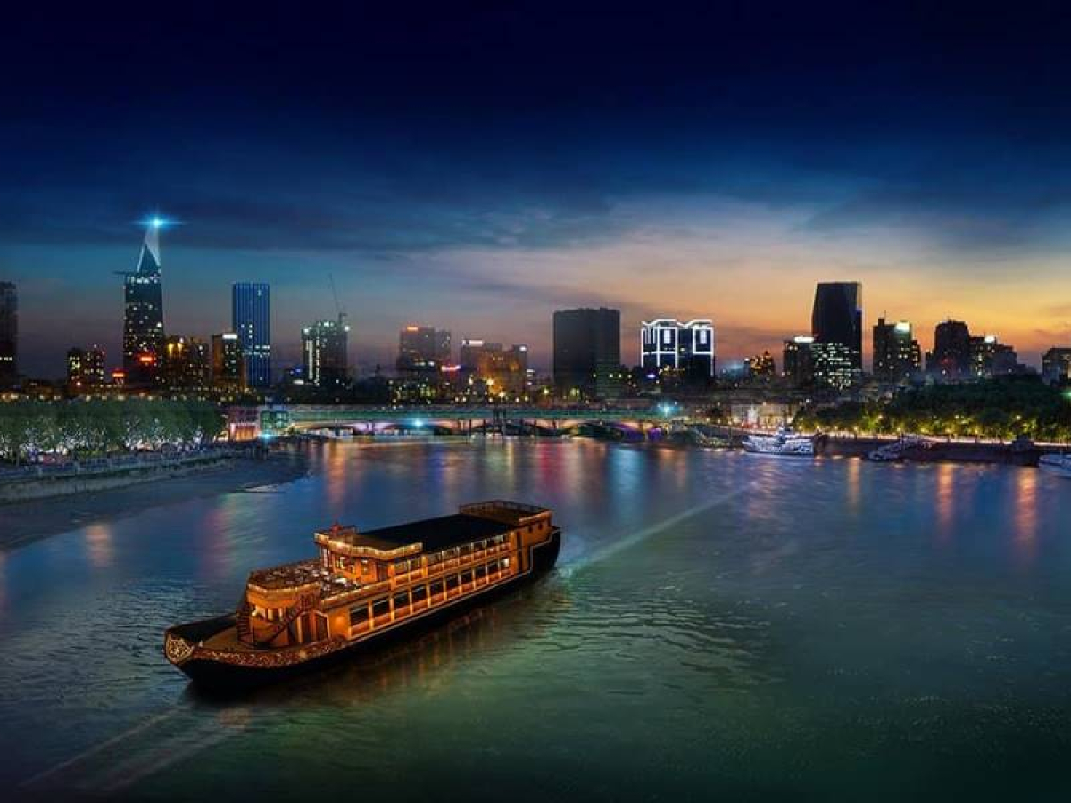 Saigon River - Explore Vietnam’s most bustling city
