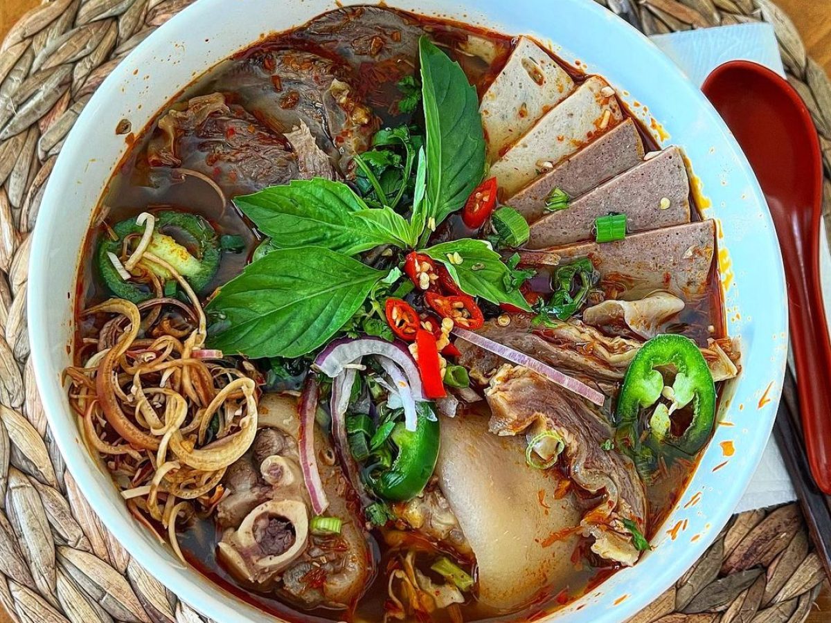 Top 6 Iconic Dishes: You Must Experience in Hue City