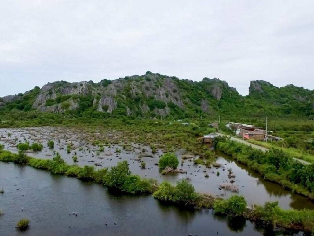 Discover the Stunning Moso Cave in Ha Tien, Vietnam